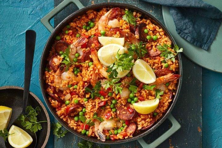Paella, Performance and Pure Vibes at Frasers