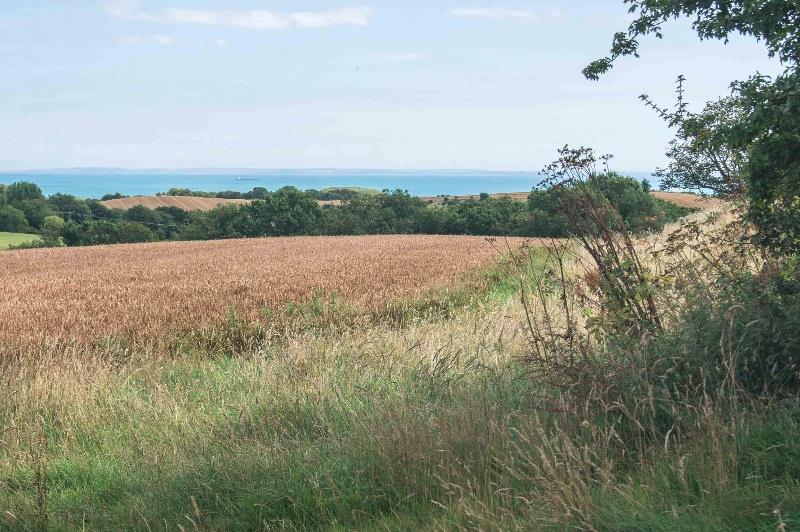 The Chalk and Channel Way between Dover and Folkestone