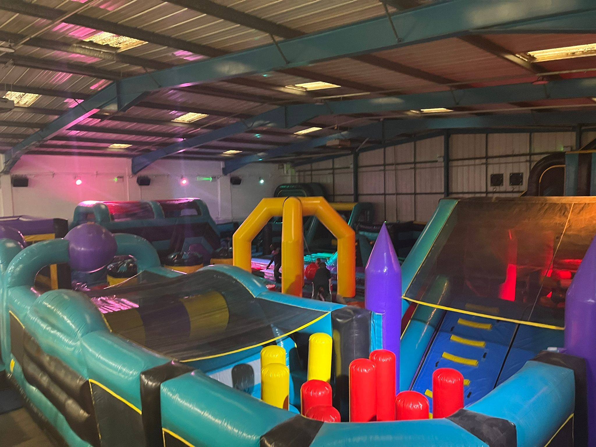 Jumpin Fun Inflatable park