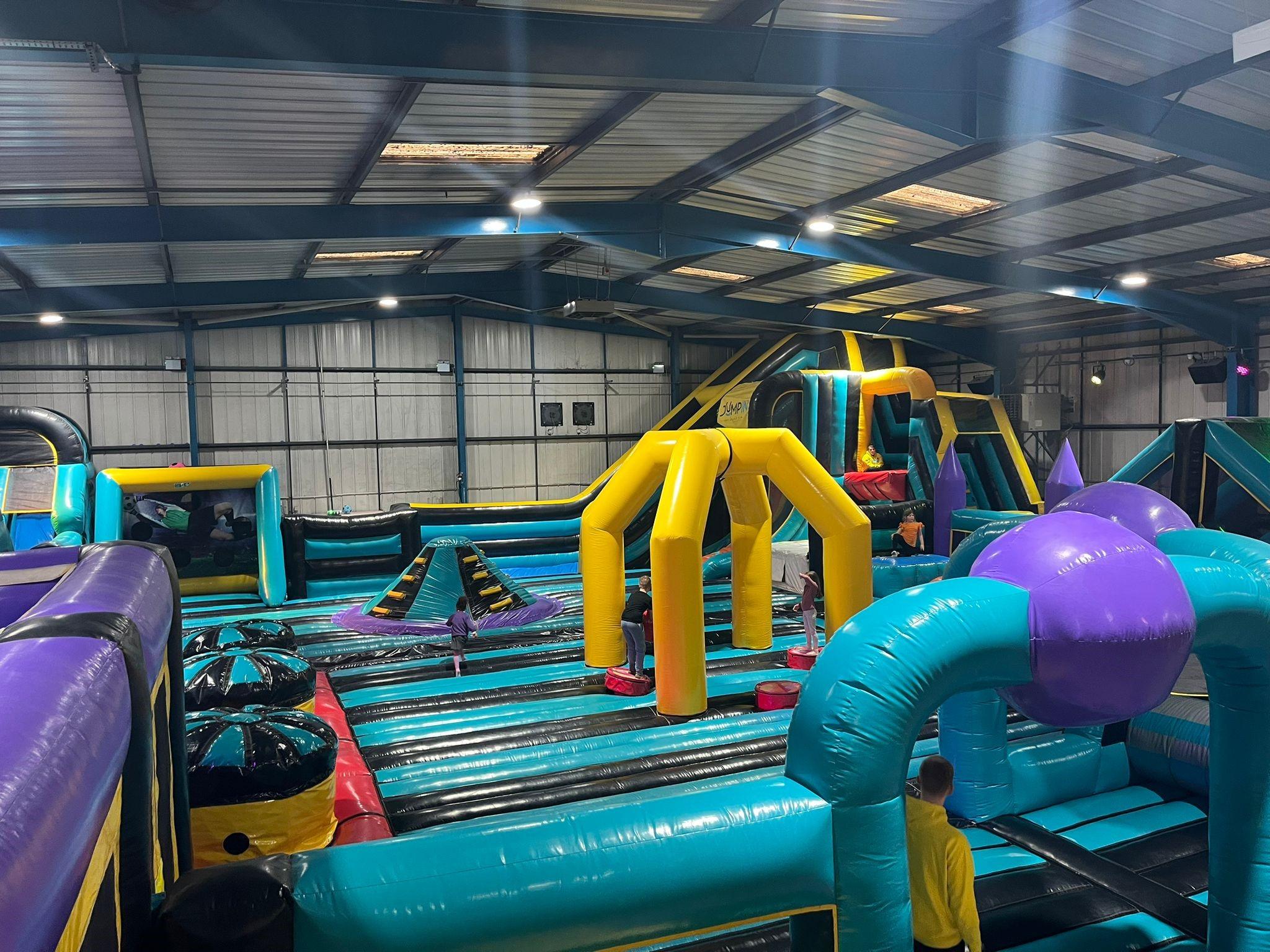 Jumpin Fun Inflatable park
