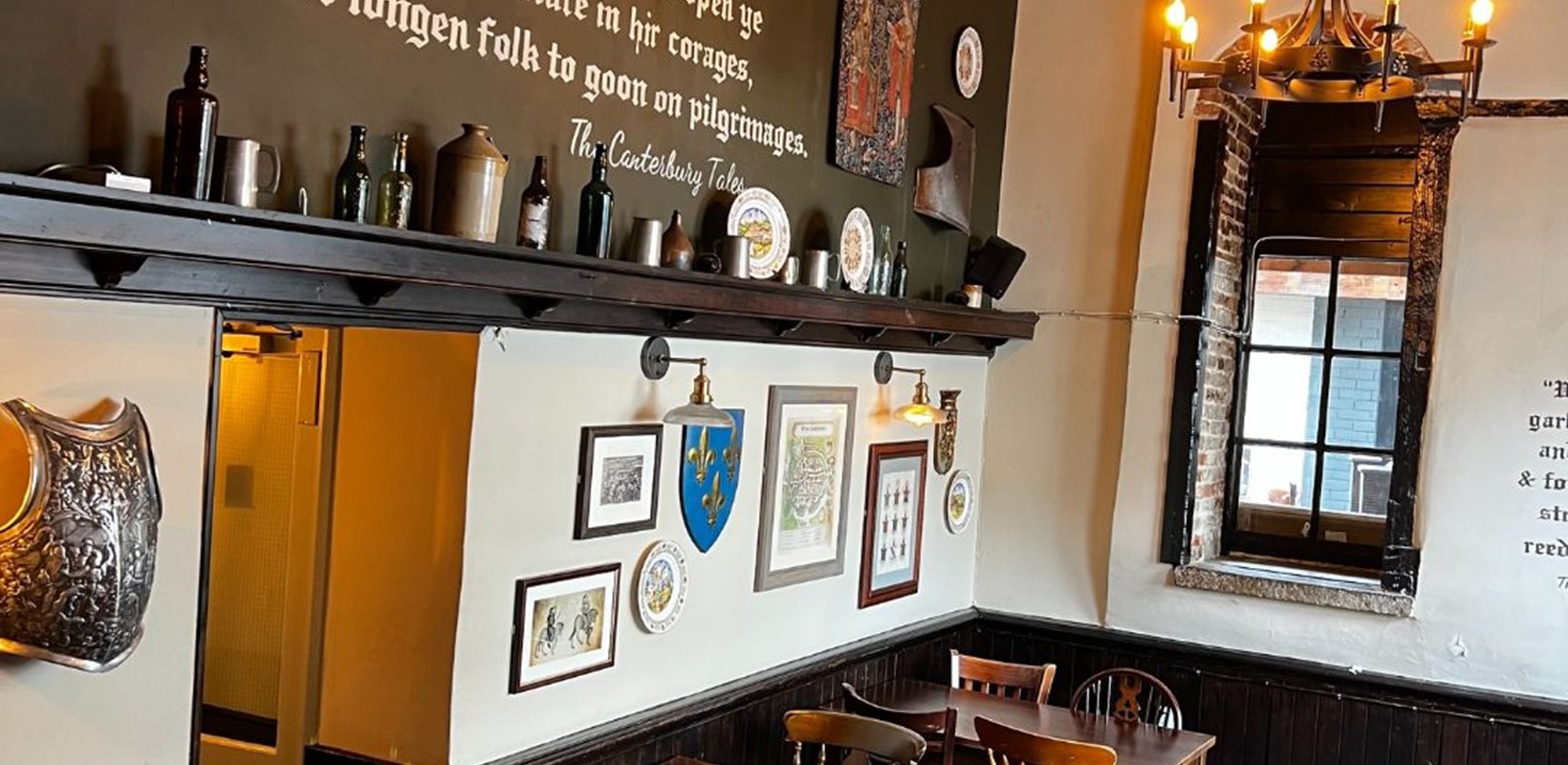 Three Tuns three-tuns